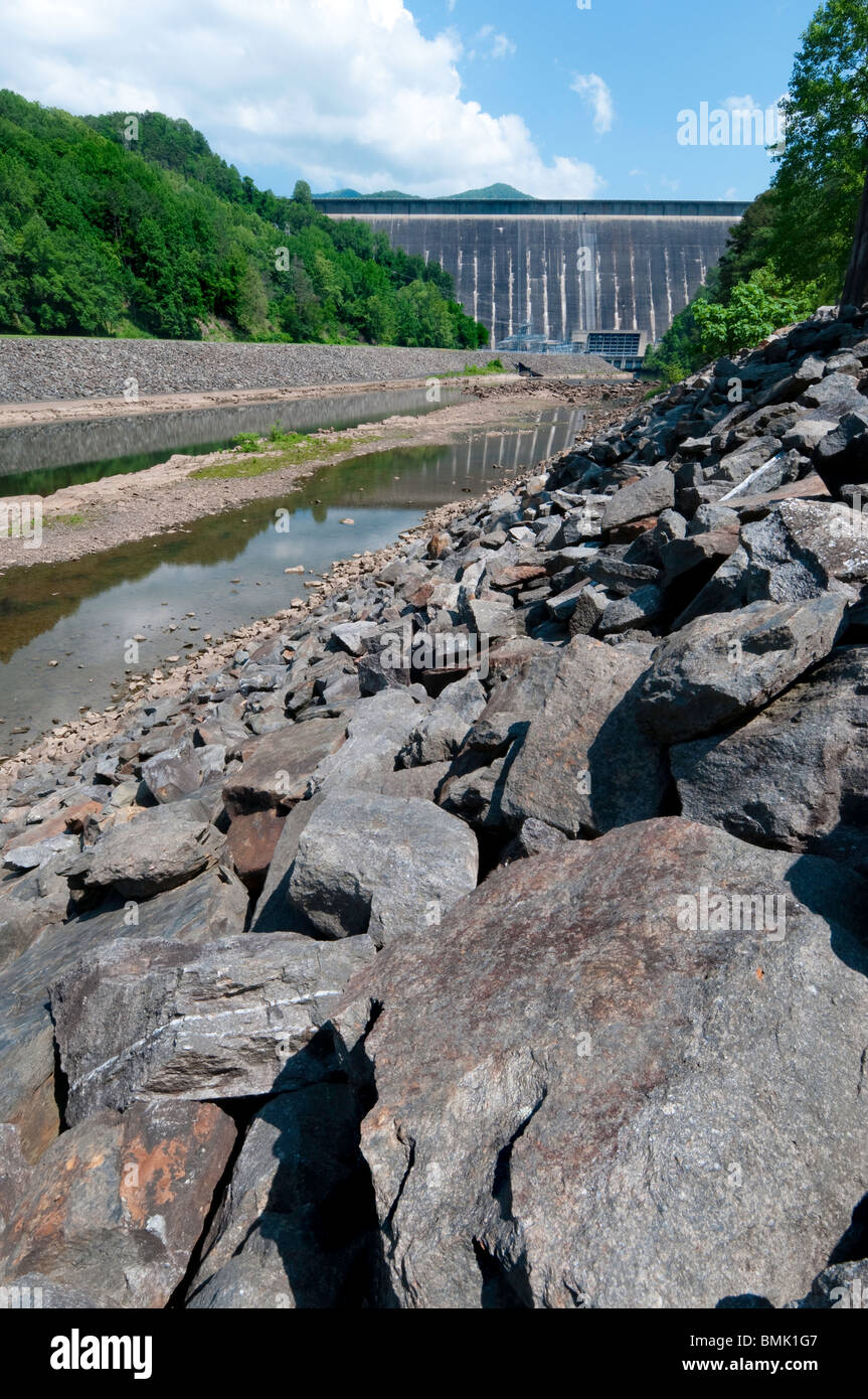 Fontana lake trail hi-res stock photography and images - Alamy