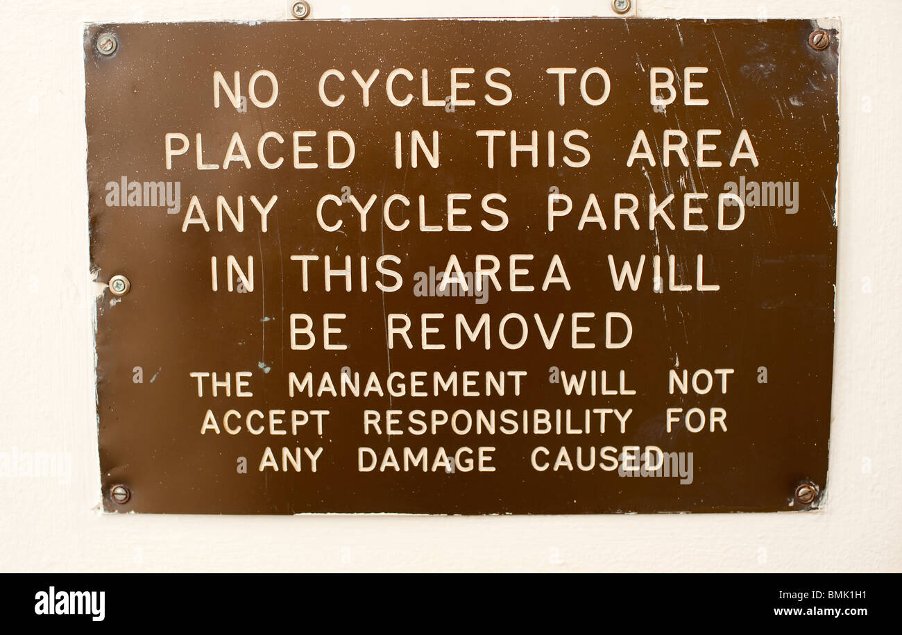 No cycles allowed to be parked Stock Photo - Alamy