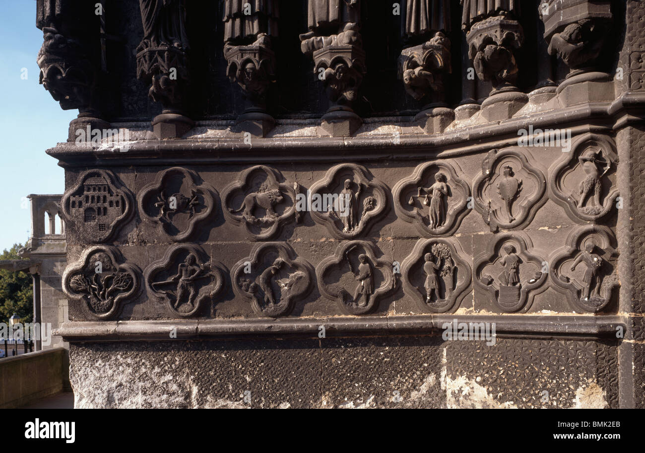 Amiens cathedral signs of the zodiac on the north portal on the west ...