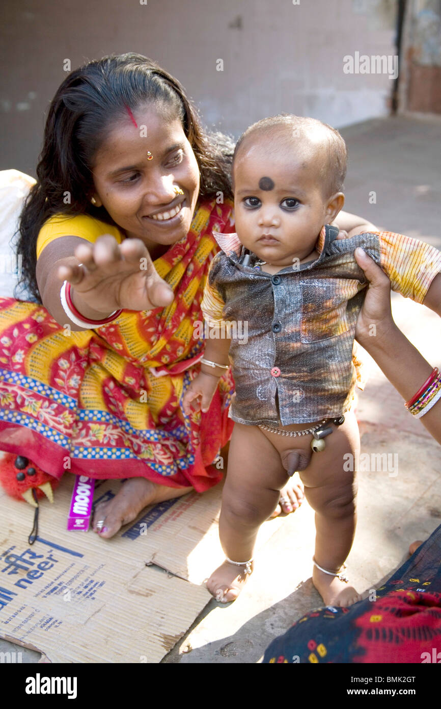 Bengali Children High Resolution Stock Photography and Images - Alamy