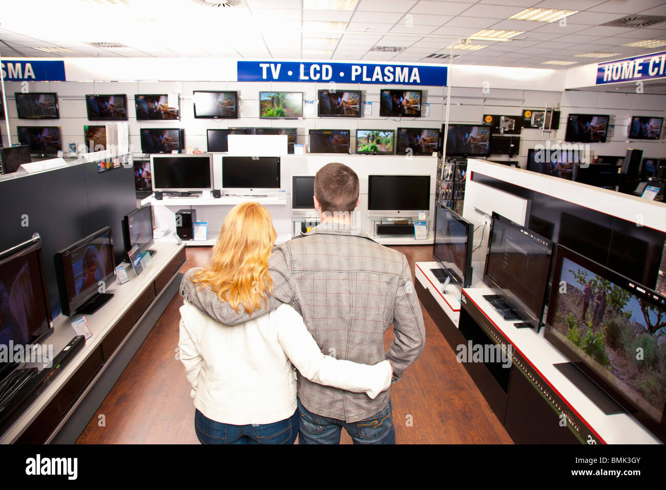 Appliance section hi-res stock photography and images - Alamy