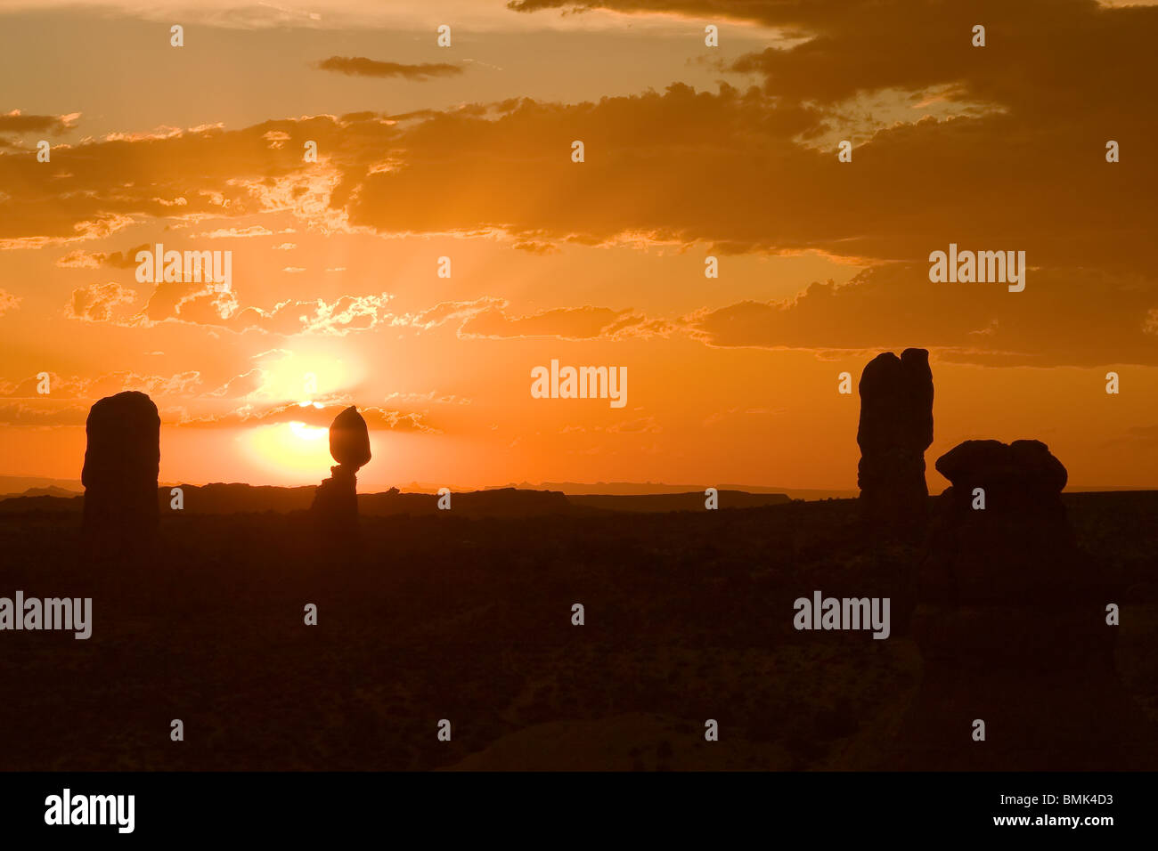 Balanced Rock Sunset, Arches National Park, Moab, Utah Stock Photo - Alamy