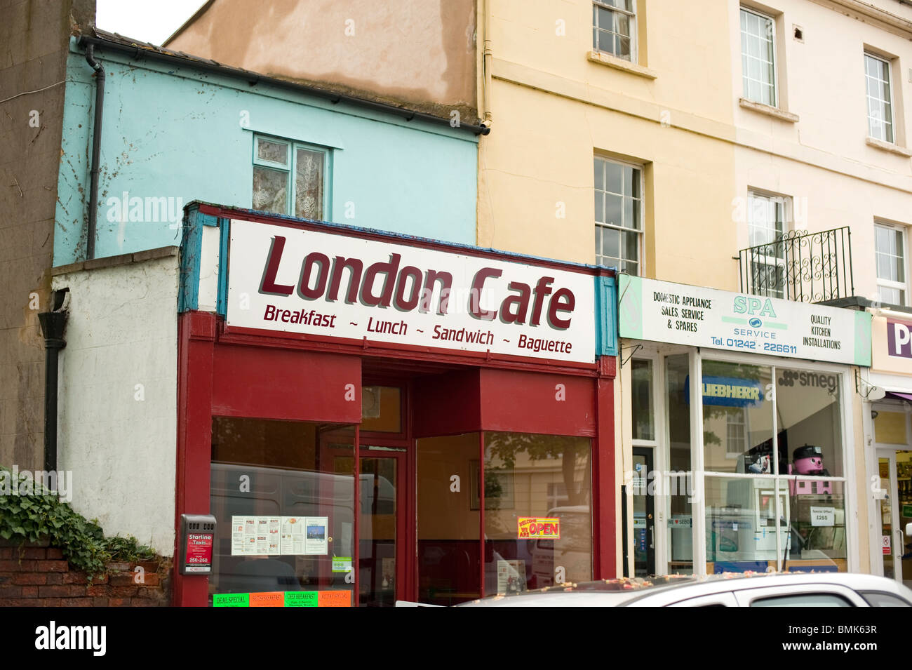 Takeaway outlet hi-res stock photography and images - Alamy