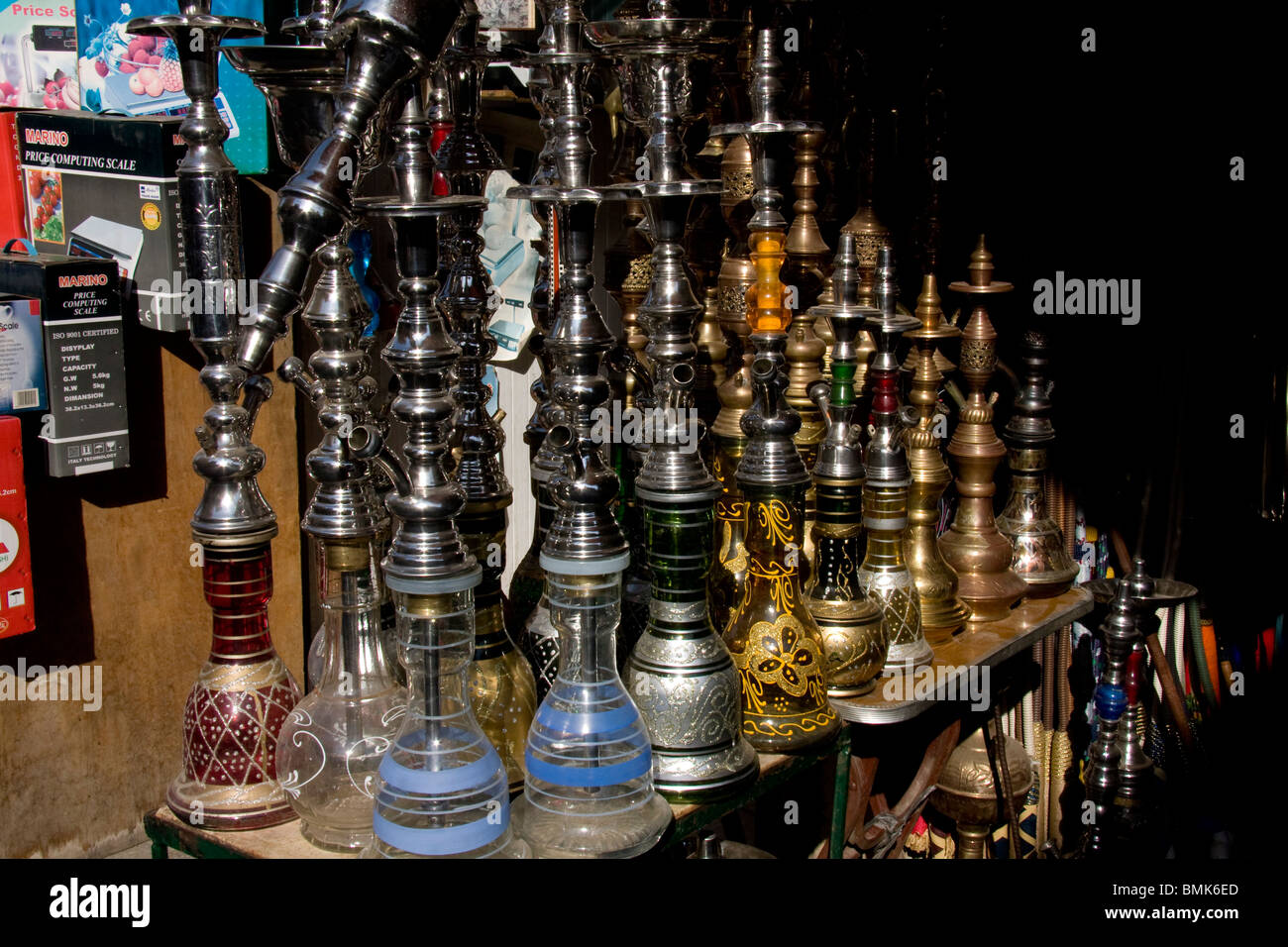 Arabian water pipes hi-res stock photography and images - Alamy