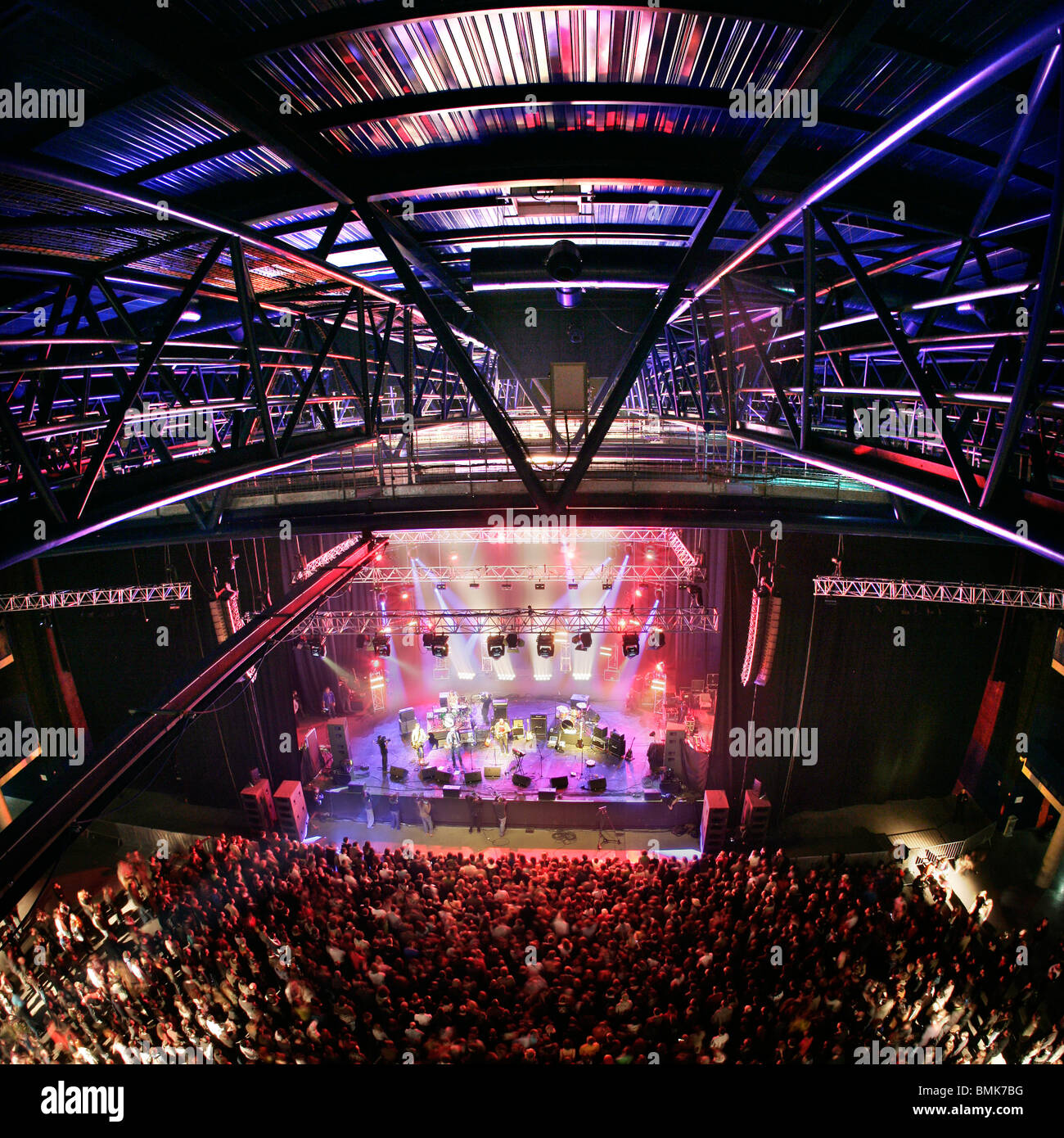 Concert photographer hi-res stock photography and images - Alamy