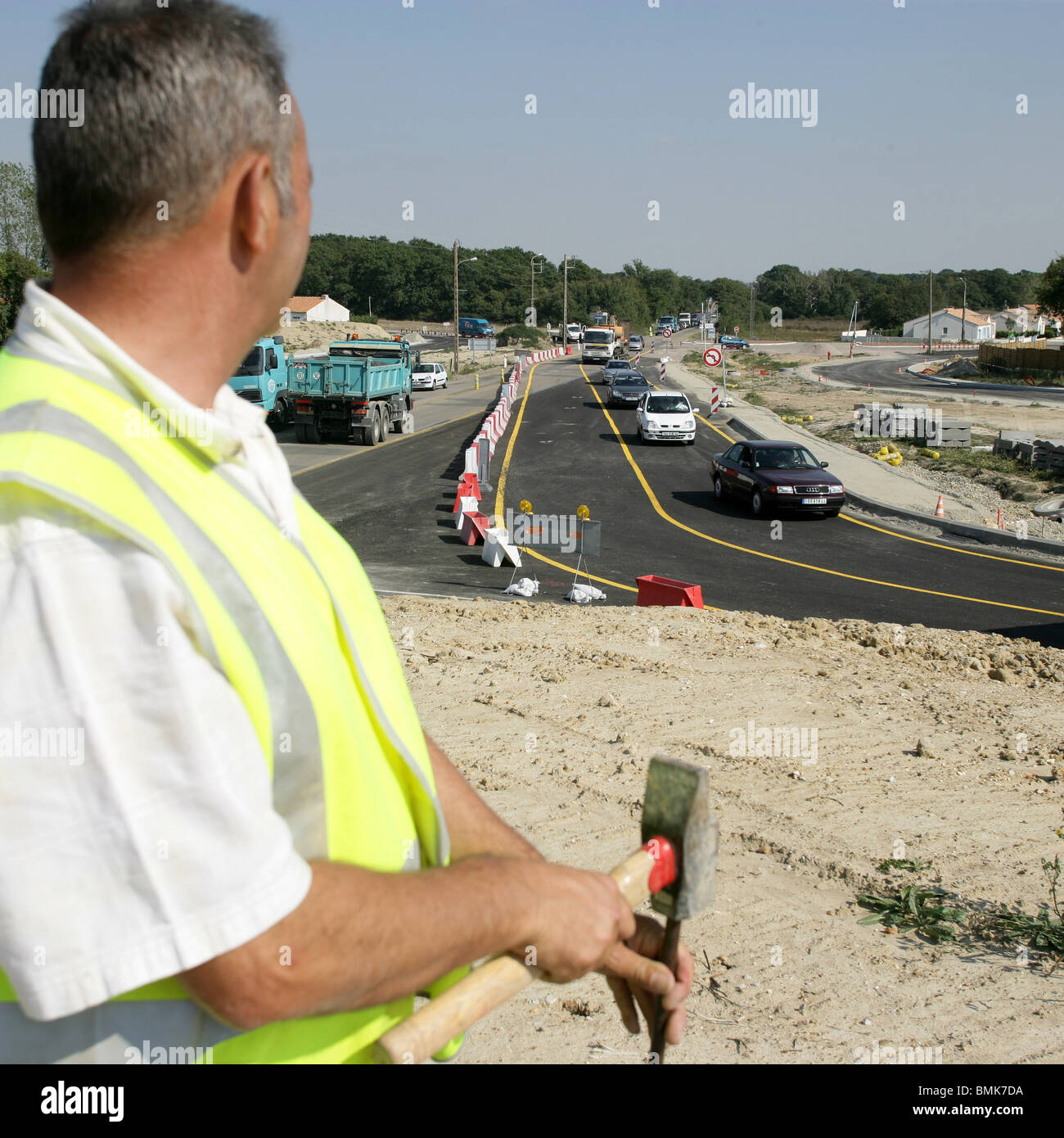 Public road works hi-res stock photography and images - Alamy