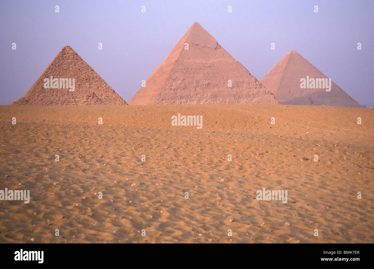 Pyramid of Menkaure (Mycerinus), Pyramid of Khafre (Chephren) and Great ...