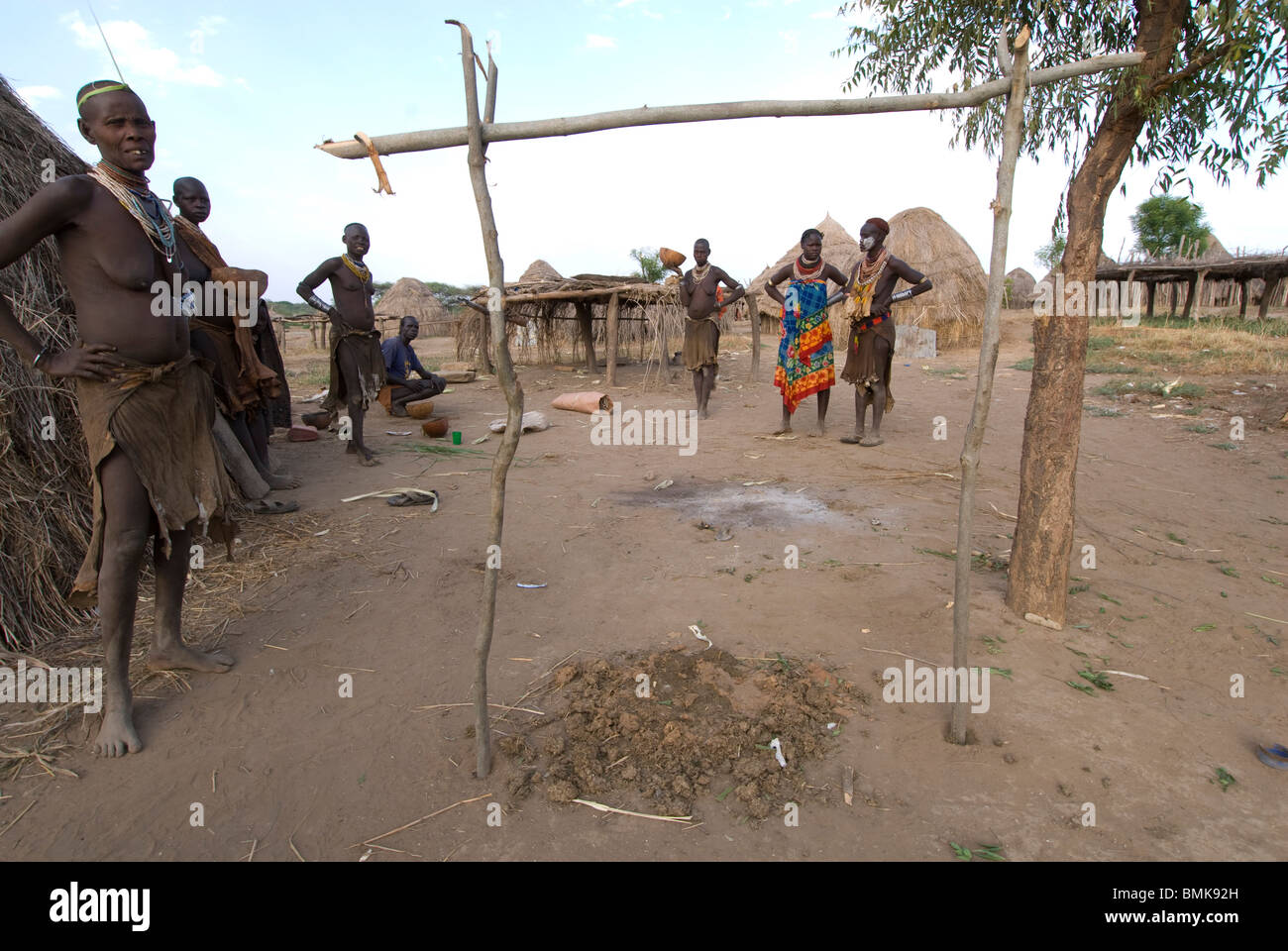 Ethiopia lower omo river basin hi-res stock photography and images - Alamy