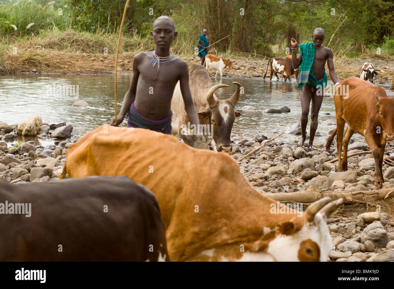 Surma boys hi-res stock photography and images - Alamy