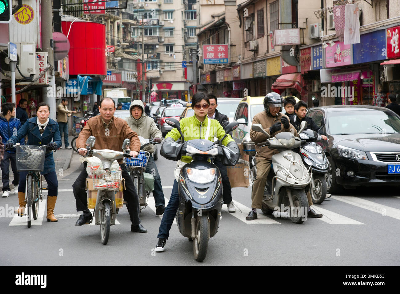 Bicycles motorbikes on street hi-res stock photography and images - Alamy