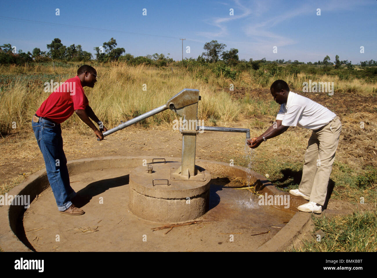 Well worker water pump hi-res stock photography and images - Alamy