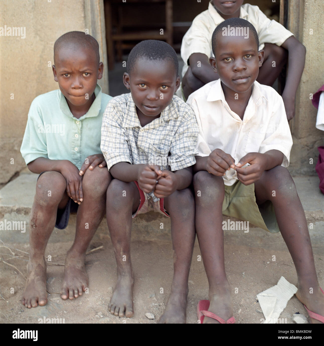 Kenya children barefoot hi-res stock photography and images - Alamy