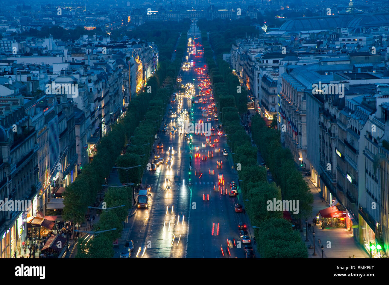 Champs elysees 75008 hi-res stock photography and images - Alamy