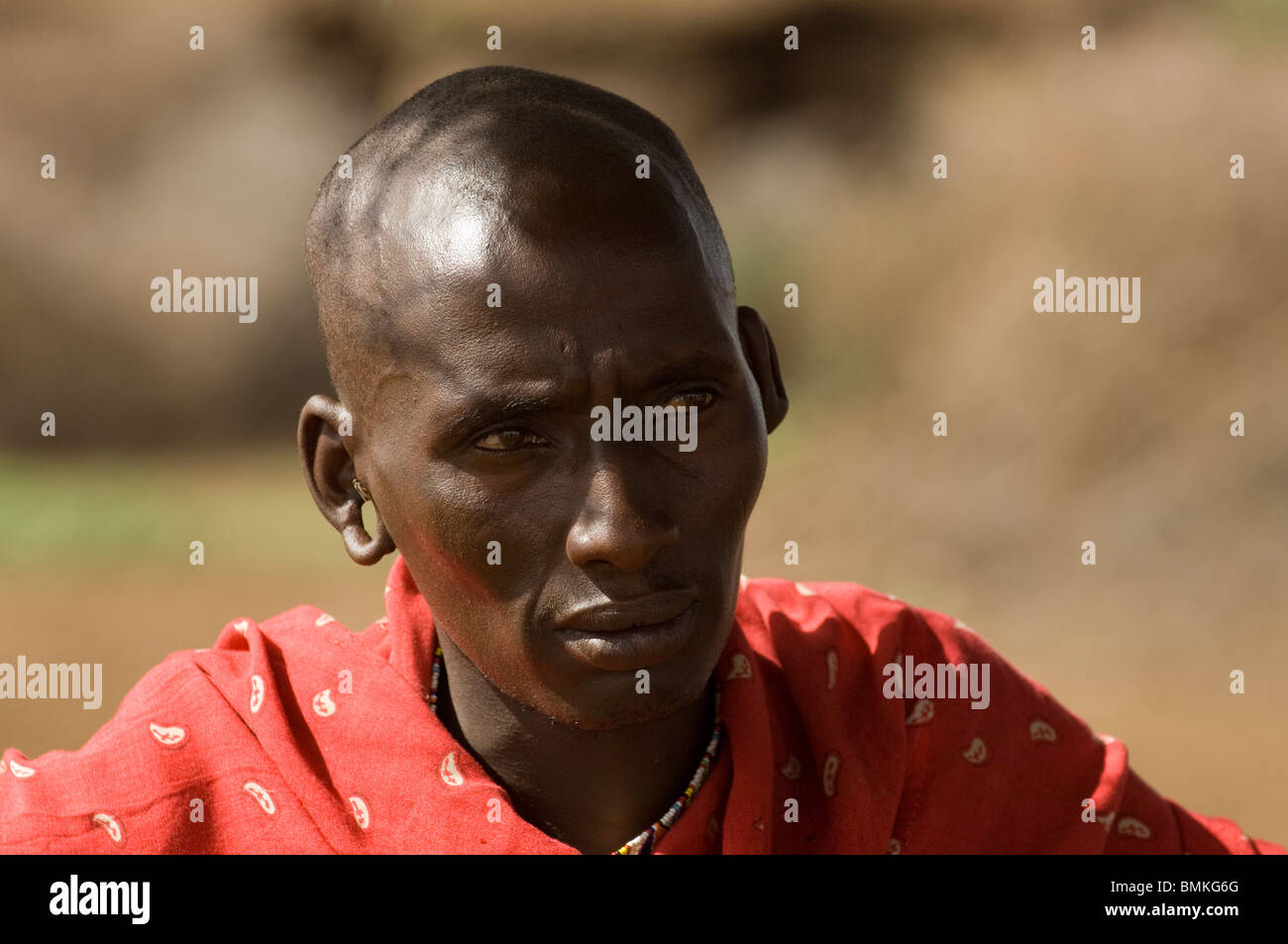Maasai man sitting hi-res stock photography and images - Alamy