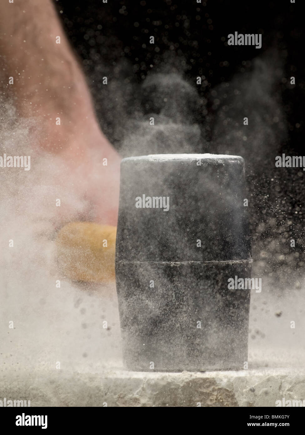 Hammer smashing stone hi-res stock photography and images - Alamy