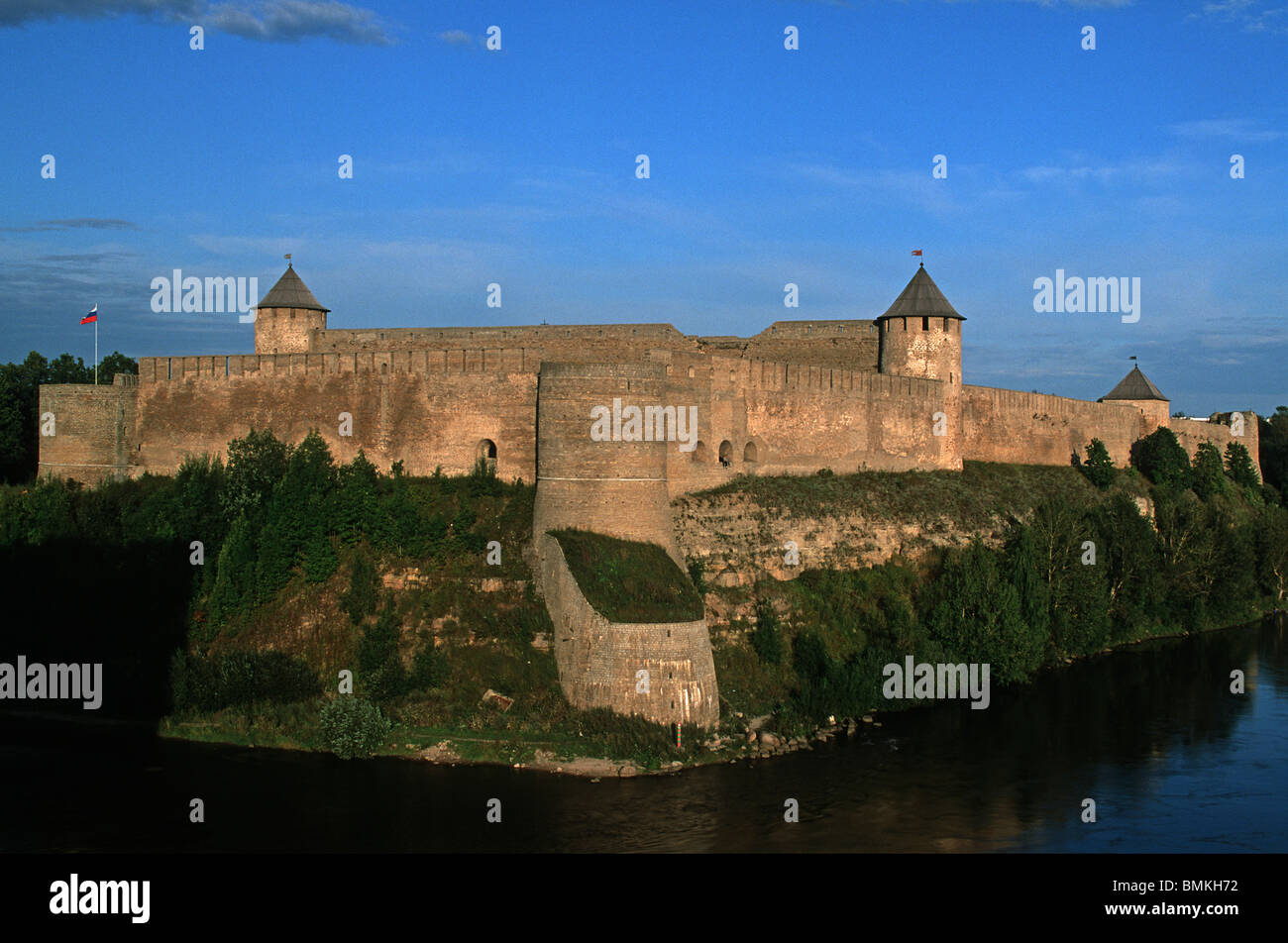Estonia,Russia,Narva,Ivangorod fortress,Narva River Stock Photo - Alamy