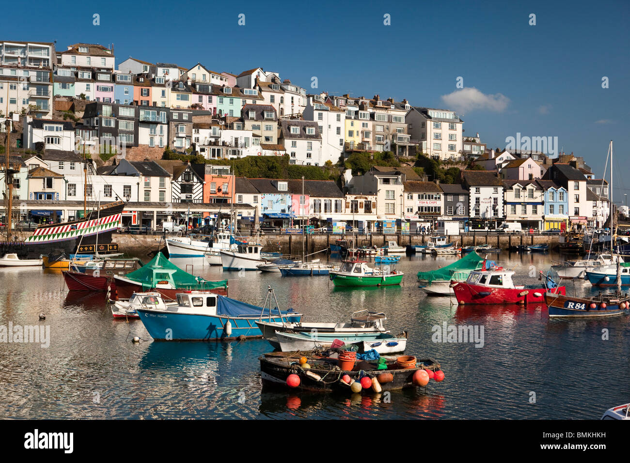 UK, England, Devon, Brixham leisure boats moored in the harbour below ...