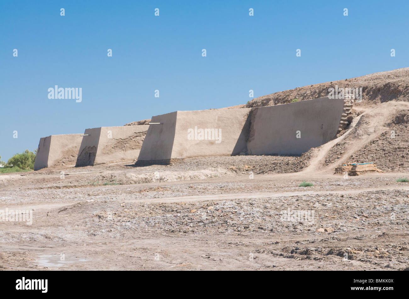 Old wall for defend, Konye Urgench, Turkmenistan Stock Photo - Alamy