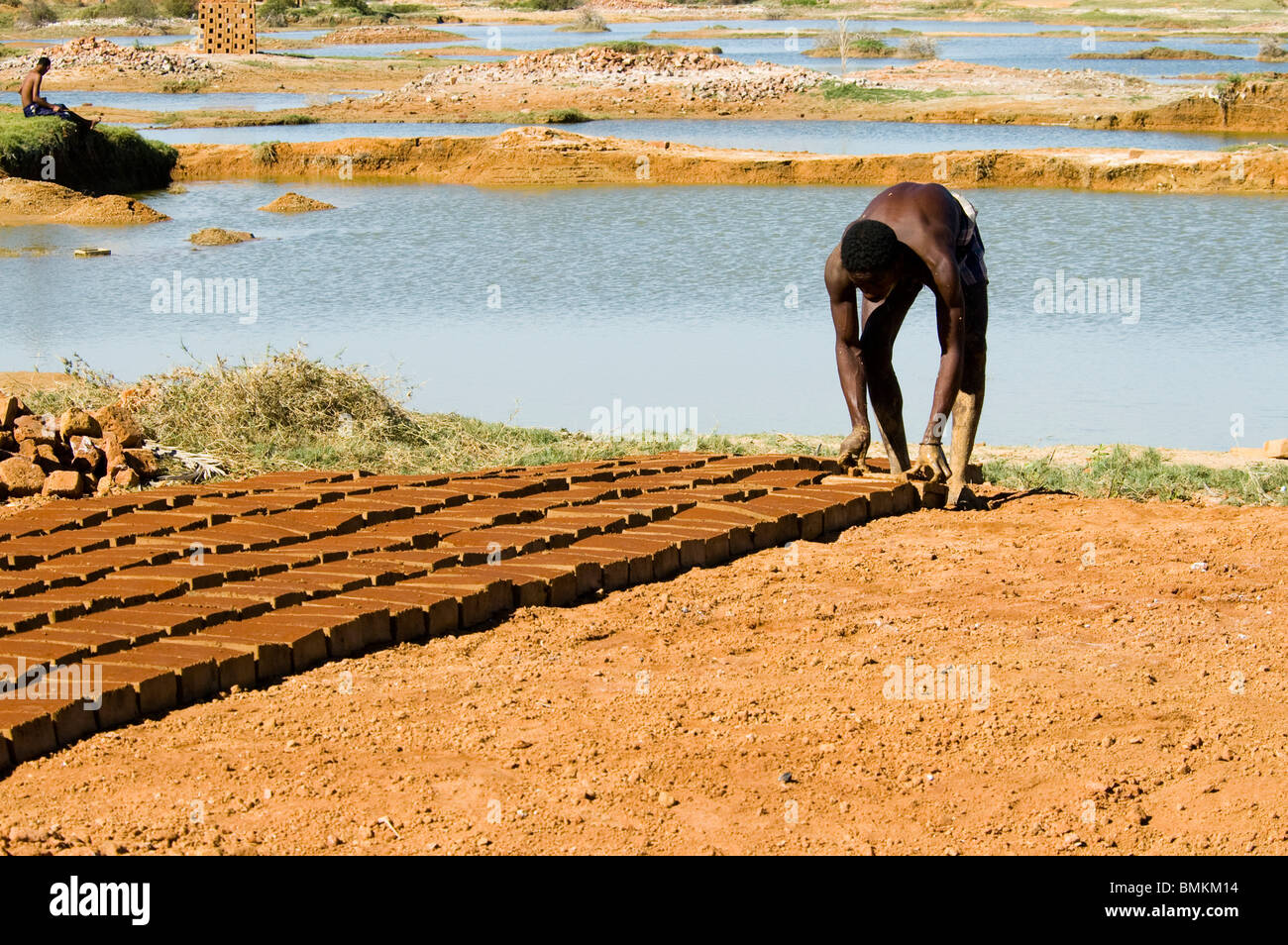 Madagascar, Toliara. Brick makers - Antsokay Stock Photo - Alamy