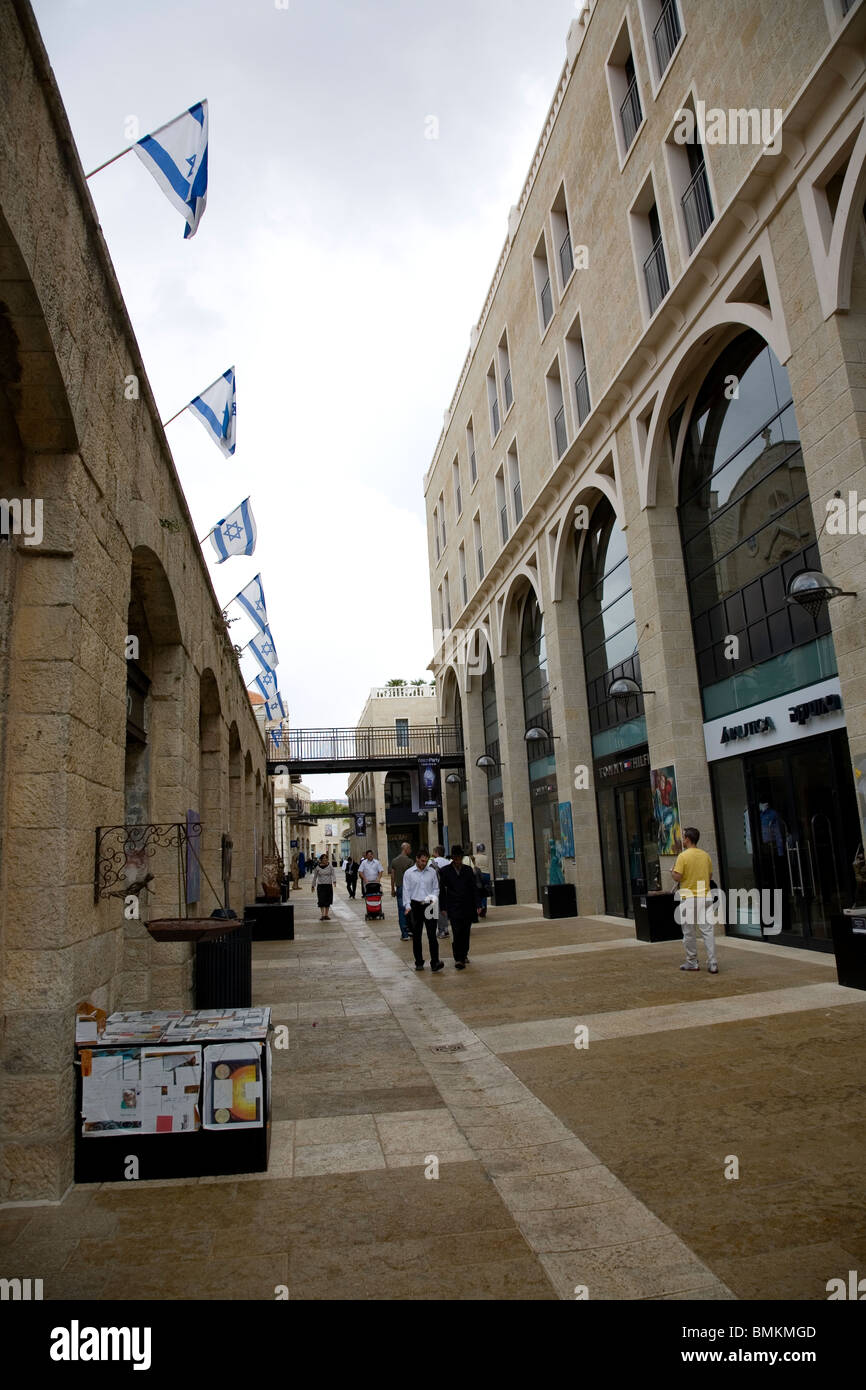 Mamilla mall hi-res stock photography and images - Alamy