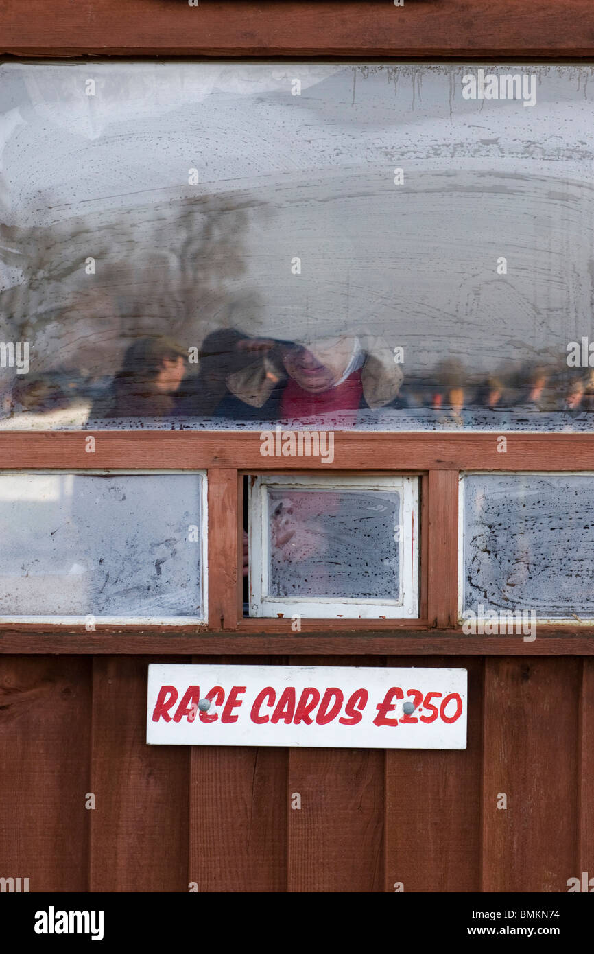 Point to point horse racing cottenham in hi-res stock photography and ...