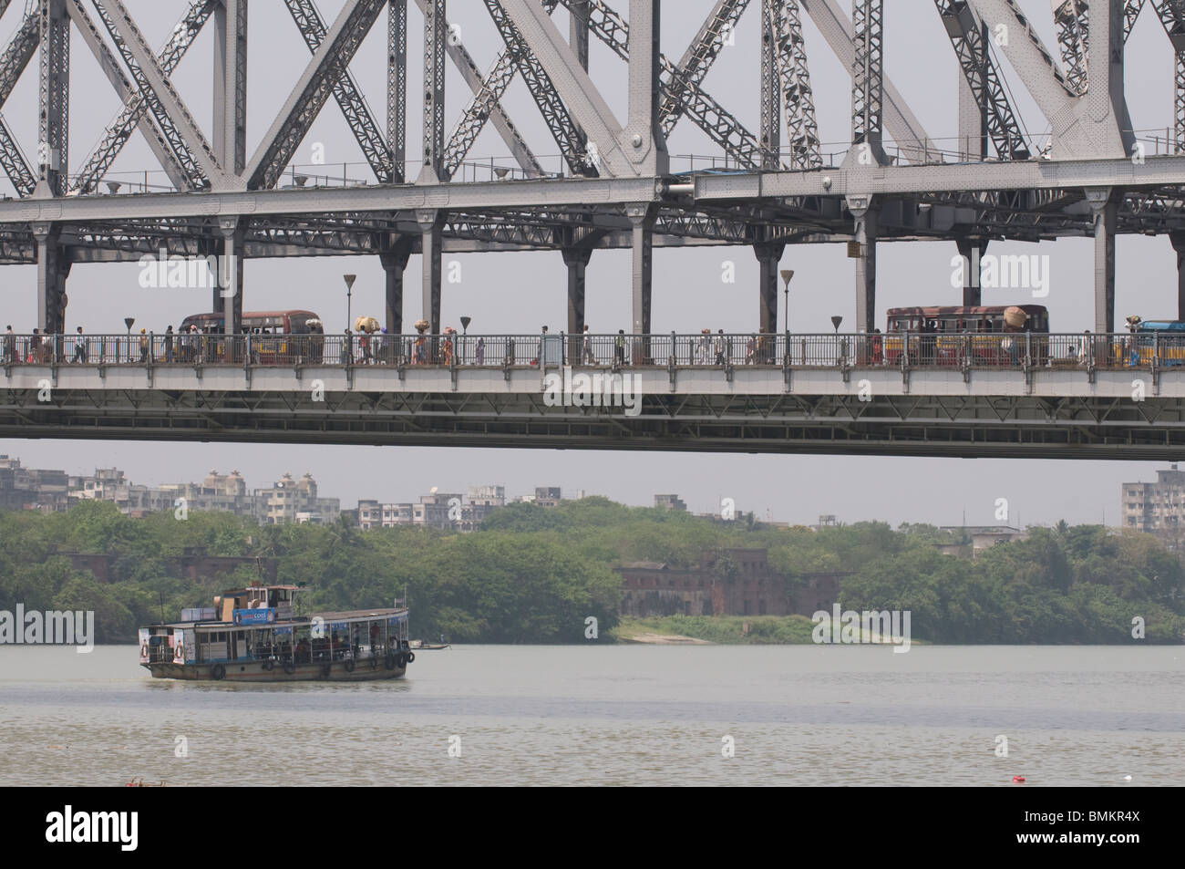 Howrah bridges hi-res stock photography and images - Alamy