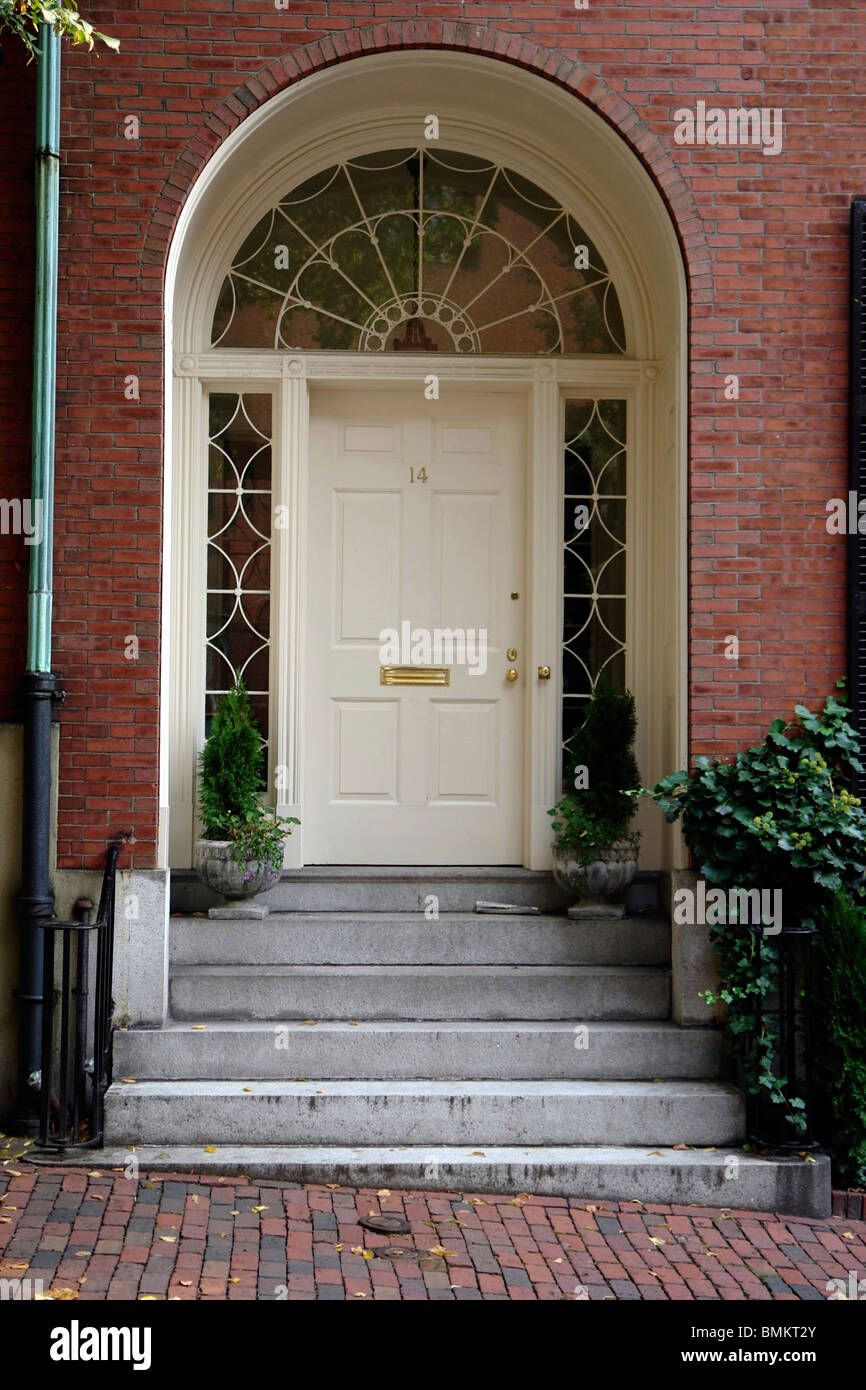 Sidewalk stairs hi-res stock photography and images - Alamy