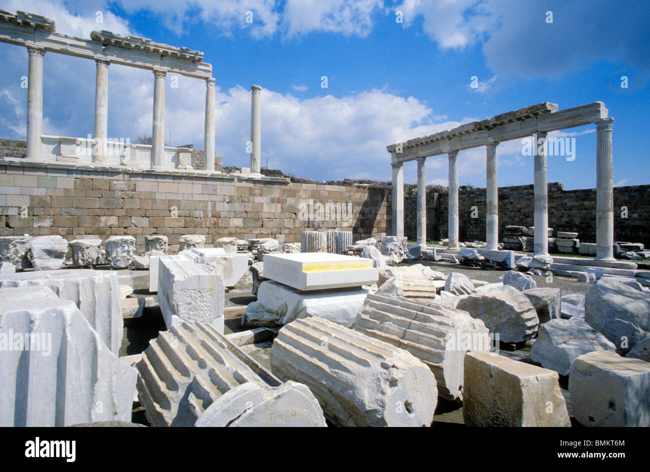 TEMPLE OF TRAYAN, RUINS, PERGAMON, BERGAMA, TURKEY Stock Photo - Alamy