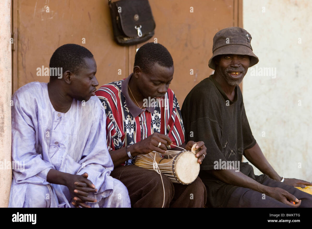 Mali, Bamako. Musicians Stock Photo - Alamy