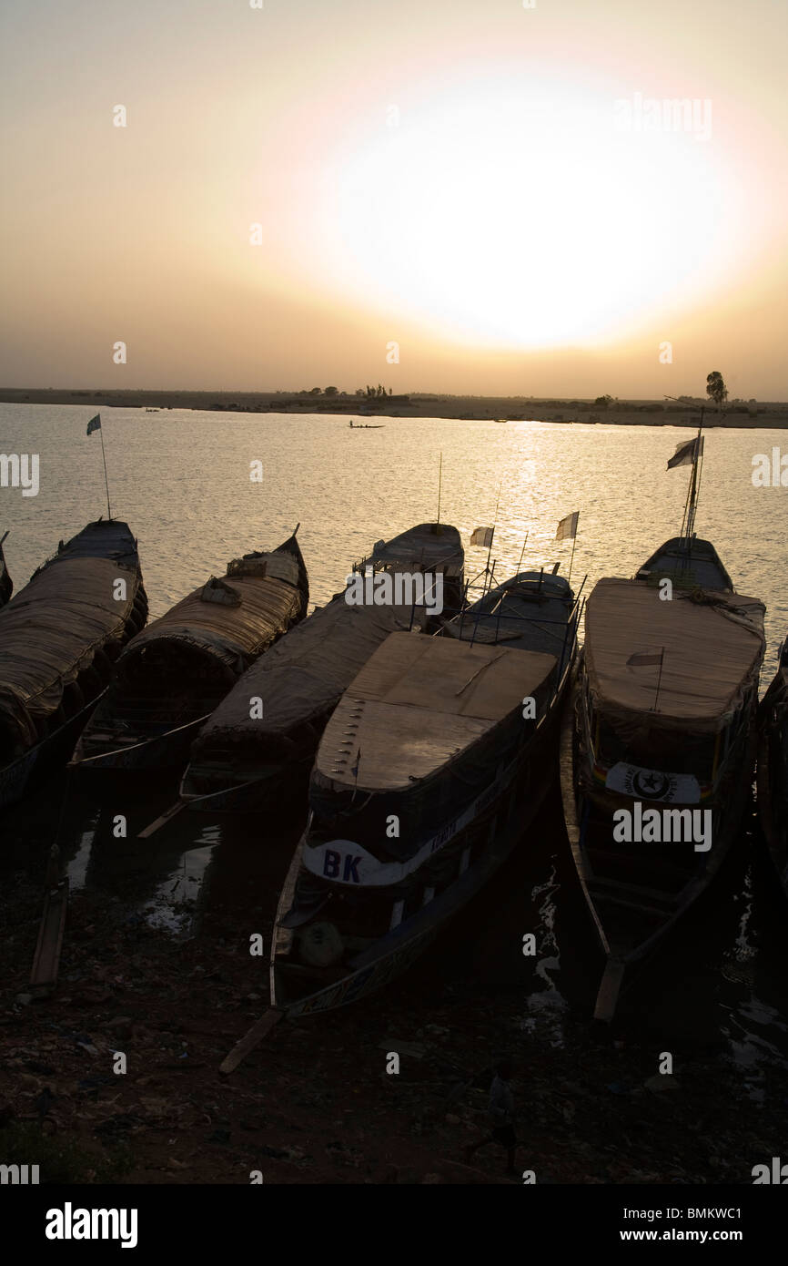 Pinasse boats hi-res stock photography and images - Alamy