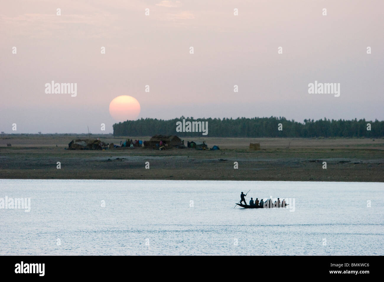 Mali, Mopti. Boat on the Niger River Stock Photo - Alamy