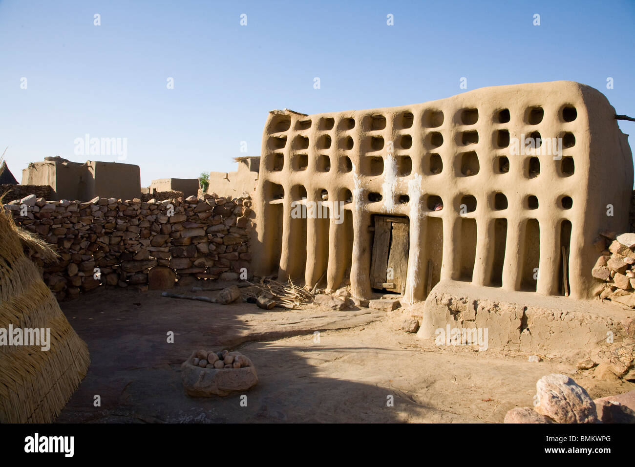 Mali, Sangha, House of the Ginna Bana Stock Photo - Alamy