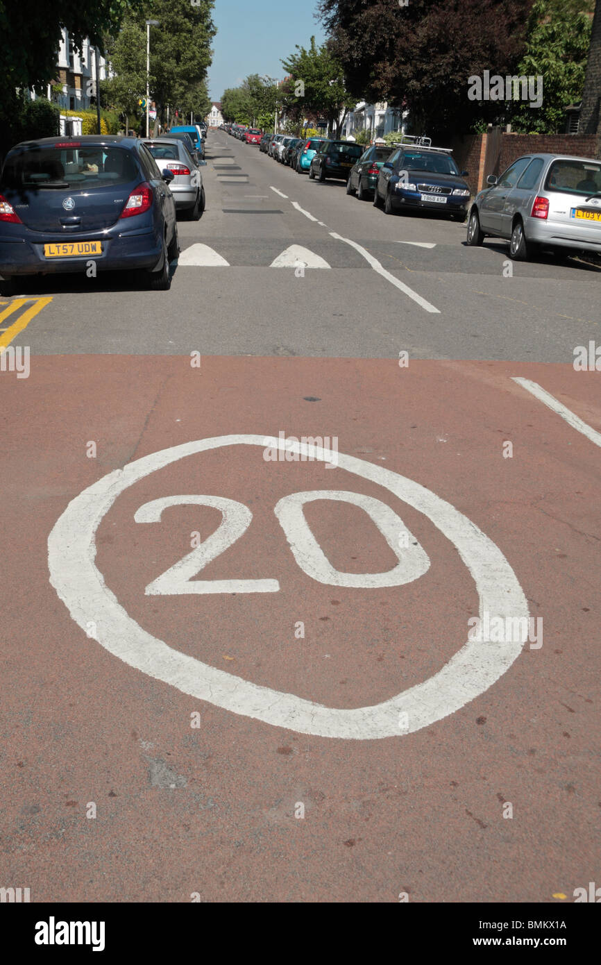 20 Mph Speed Limit Markings High Resolution Stock Photography and ...