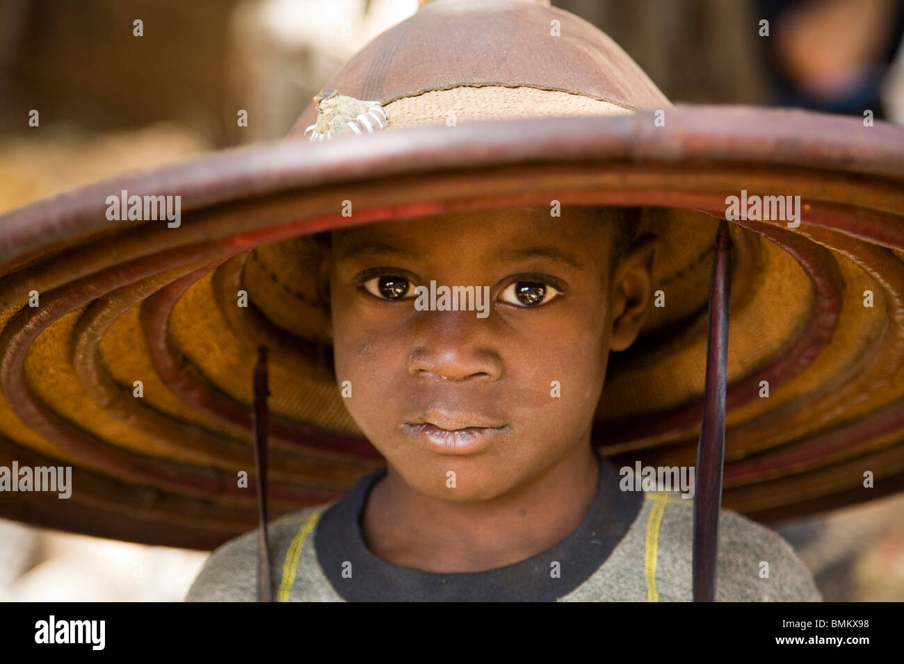 Dogon boy children mali hi-res stock photography and images - Alamy