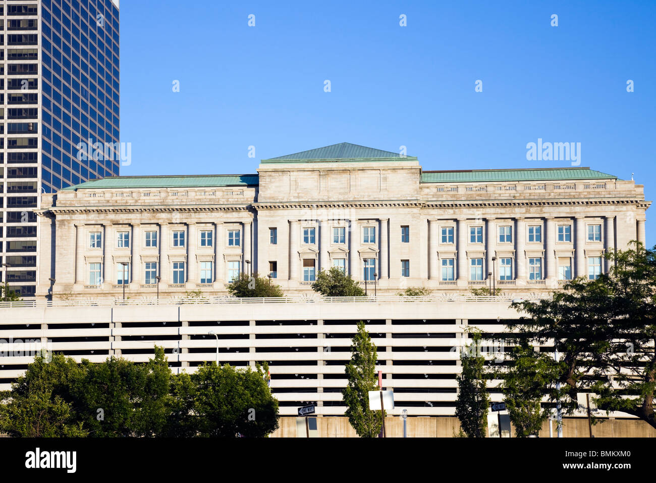 Cleveland city hall building hi-res stock photography and images - Alamy