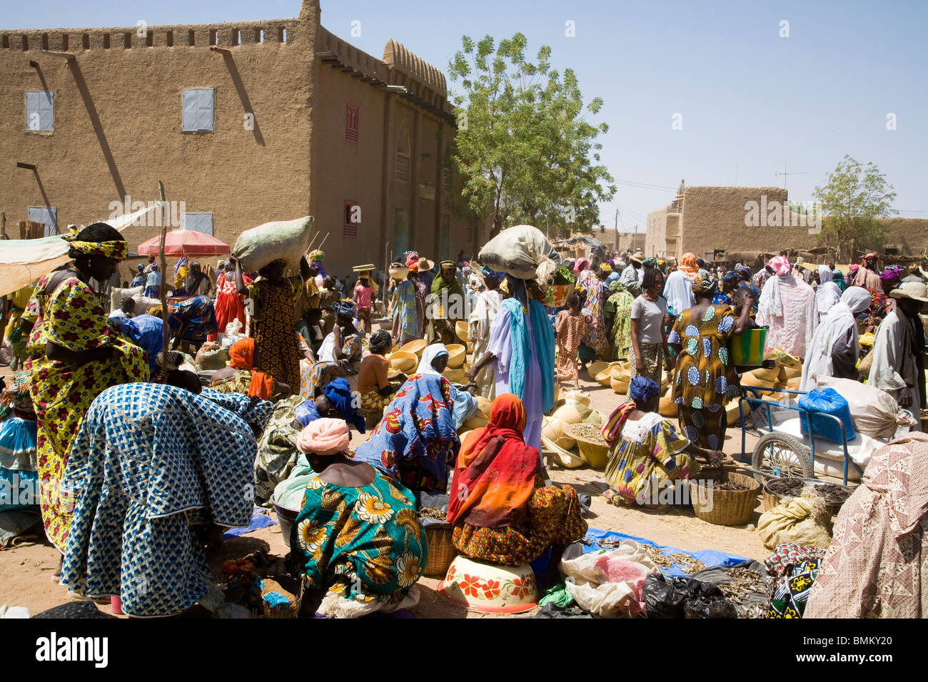 Mali segou market hi-res stock photography and images - Alamy