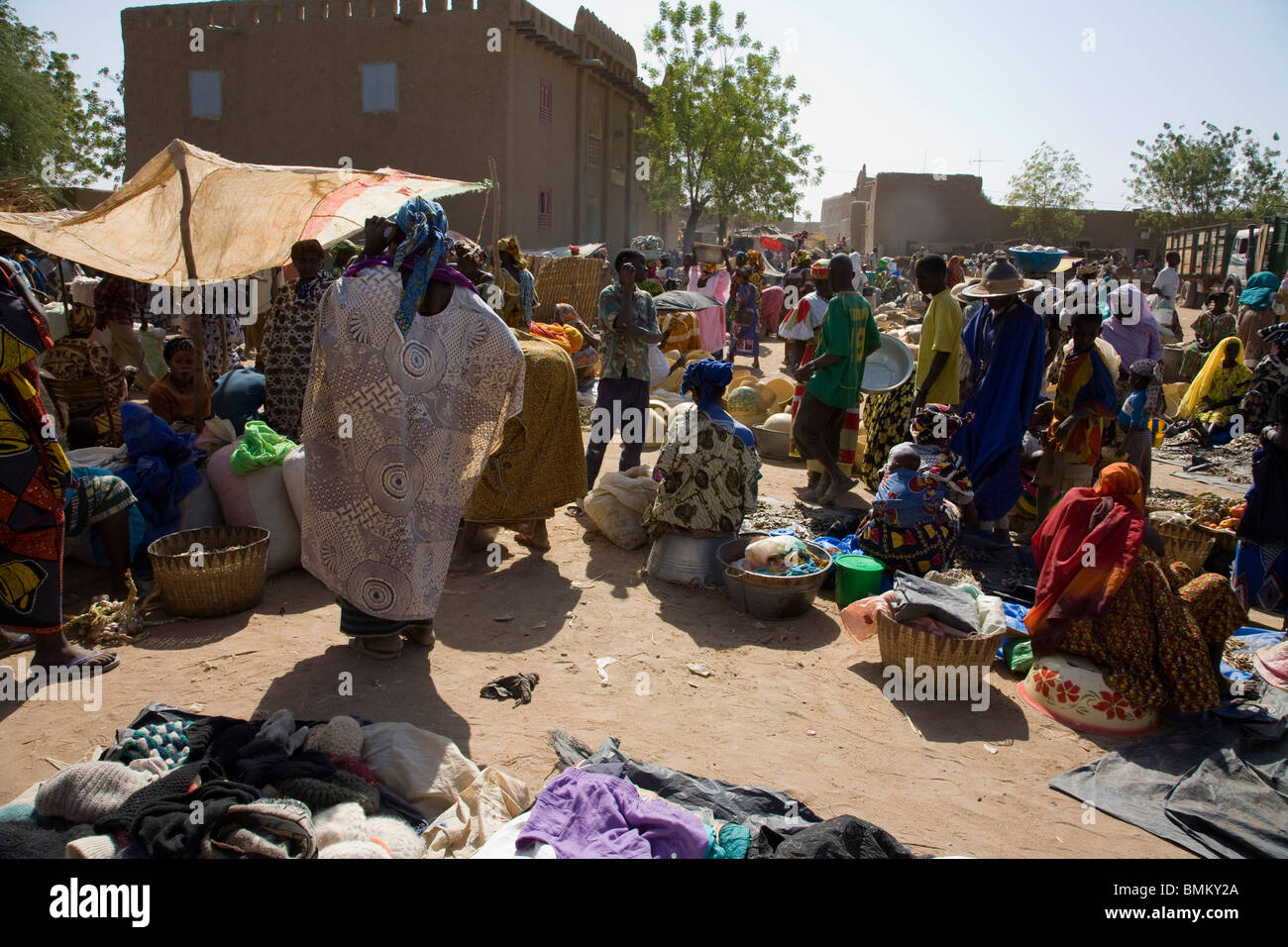 Mali segou market hi-res stock photography and images - Alamy