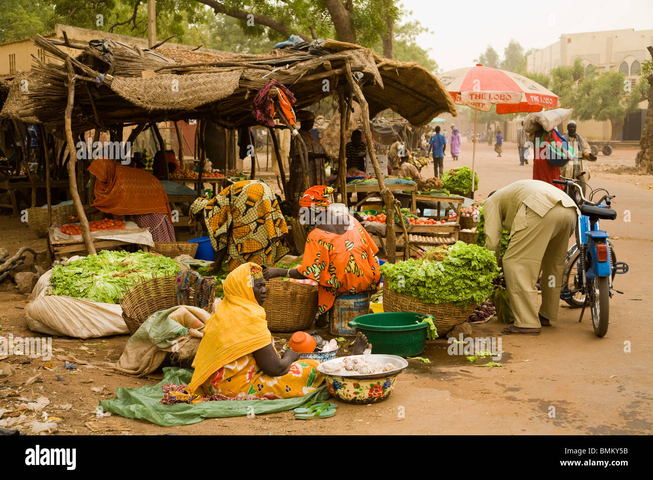 Mali segou market hi-res stock photography and images - Alamy