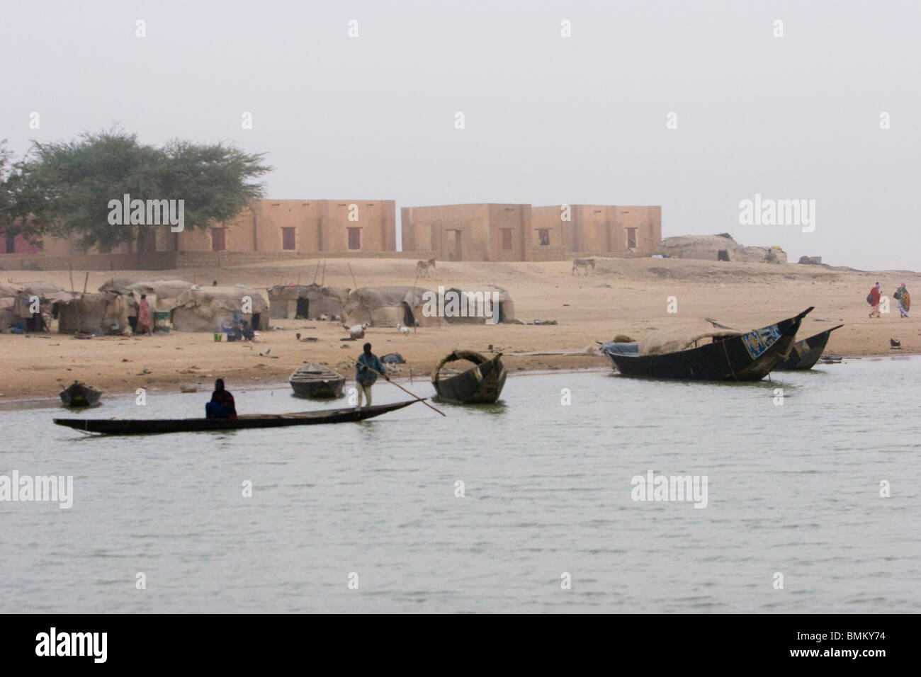 Mali, Kabara. Boats on the Niger River in Kabara, the port of Timbuktu ...