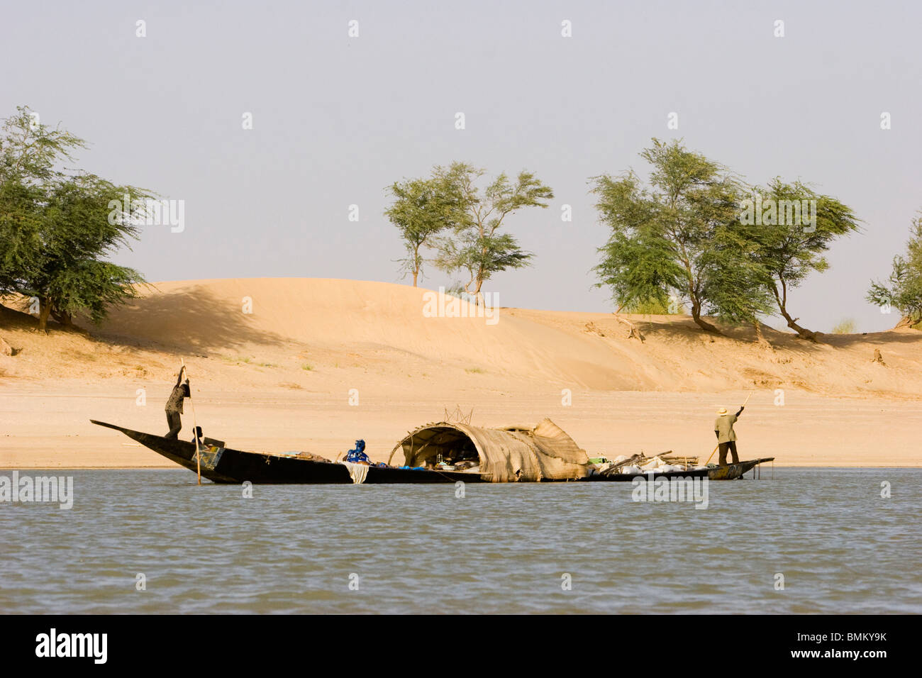 Mali niafunke boat on niger hi-res stock photography and images - Alamy