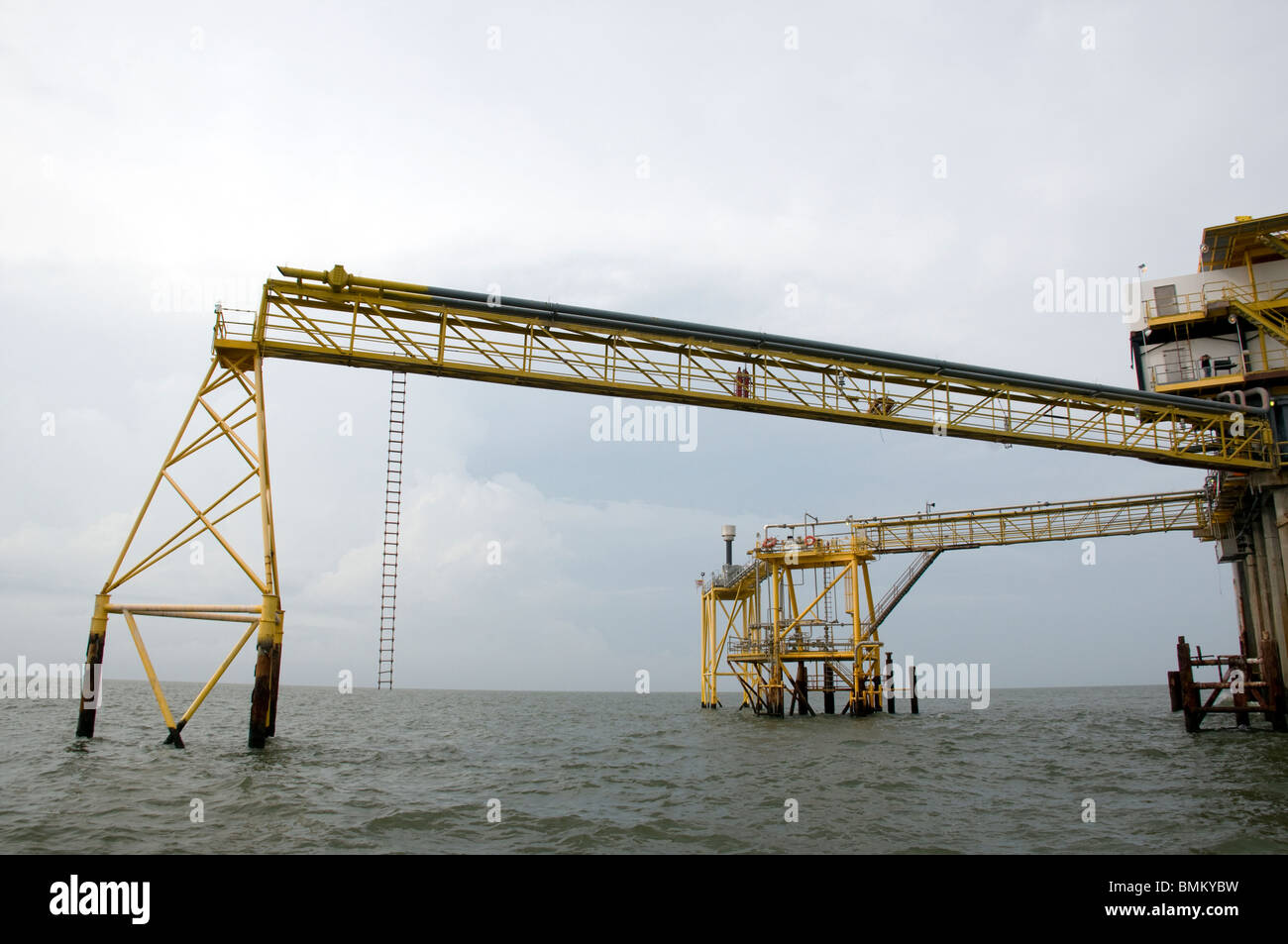 Active oil rig off of Louisiana's coast in the Gulf of Mexico Stock ...