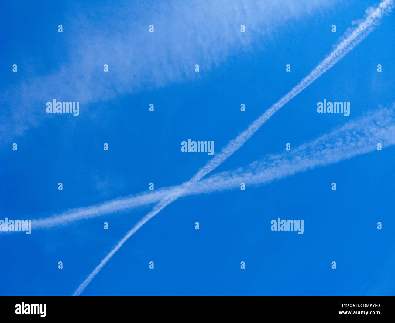 X Contrails High Resolution Stock Photography and Images - Alamy