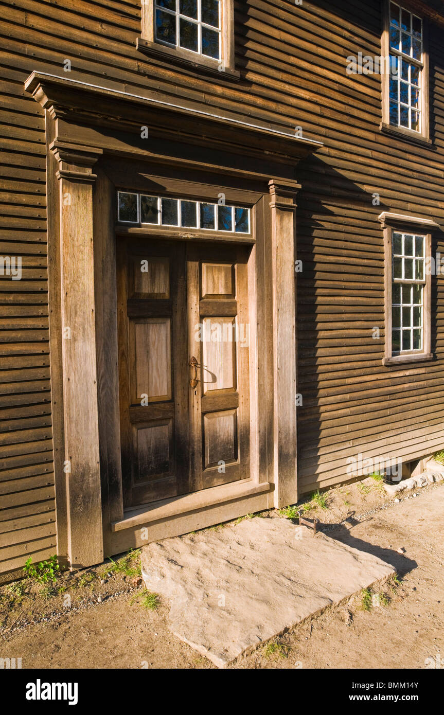 Hartwell Tavern on the Battle Road, Minute Man National Historic Park ...