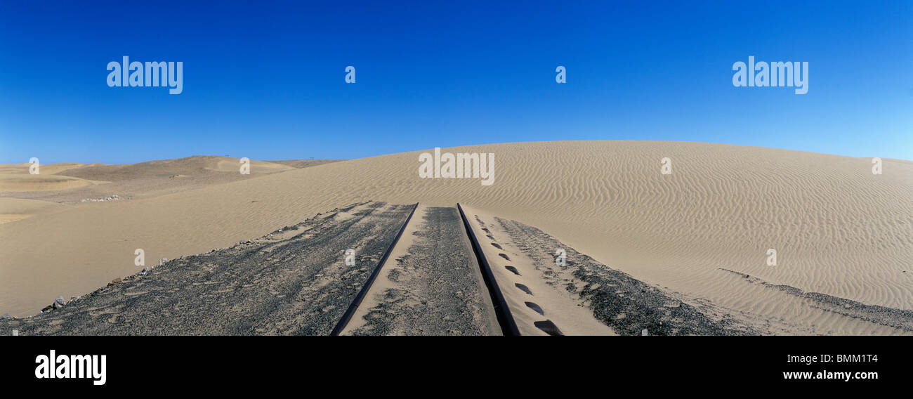 Rail in namib desert hi-res stock photography and images - Alamy