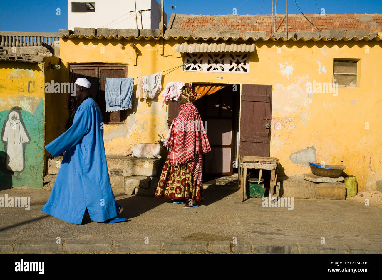 Senegal, Saint-Louis. Street scene in Guet N'Dar Stock Photo - Alamy