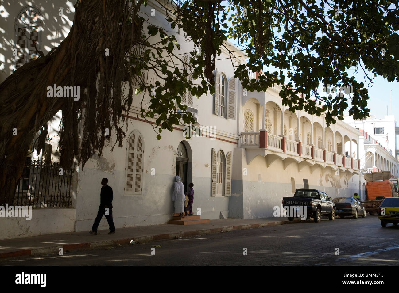 Senegal colonial architecture old hi-res stock photography and images ...