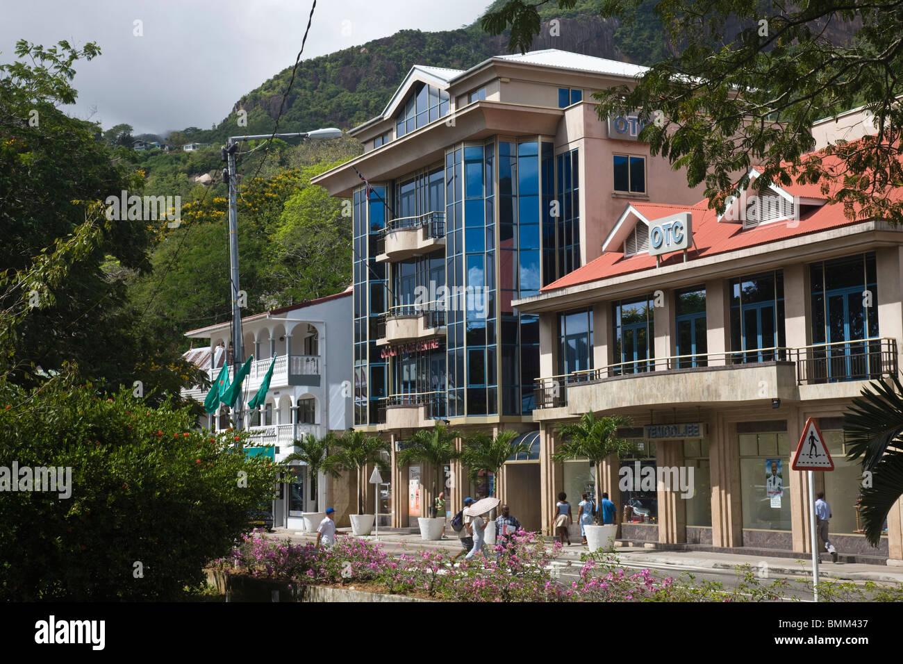 Seychelles victoria mahe street road hi-res stock photography and ...