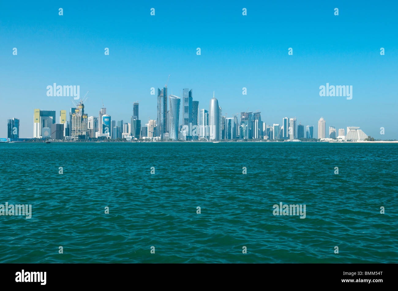 Gcc skyline hi-res stock photography and images - Alamy