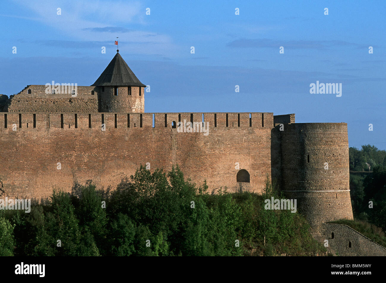 Estonia,Russia,Narva,Ivangorod fortress,Narva River Stock Photo - Alamy