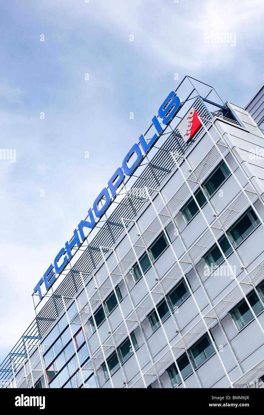 Aluminium building facade hi-res stock photography and images - Alamy